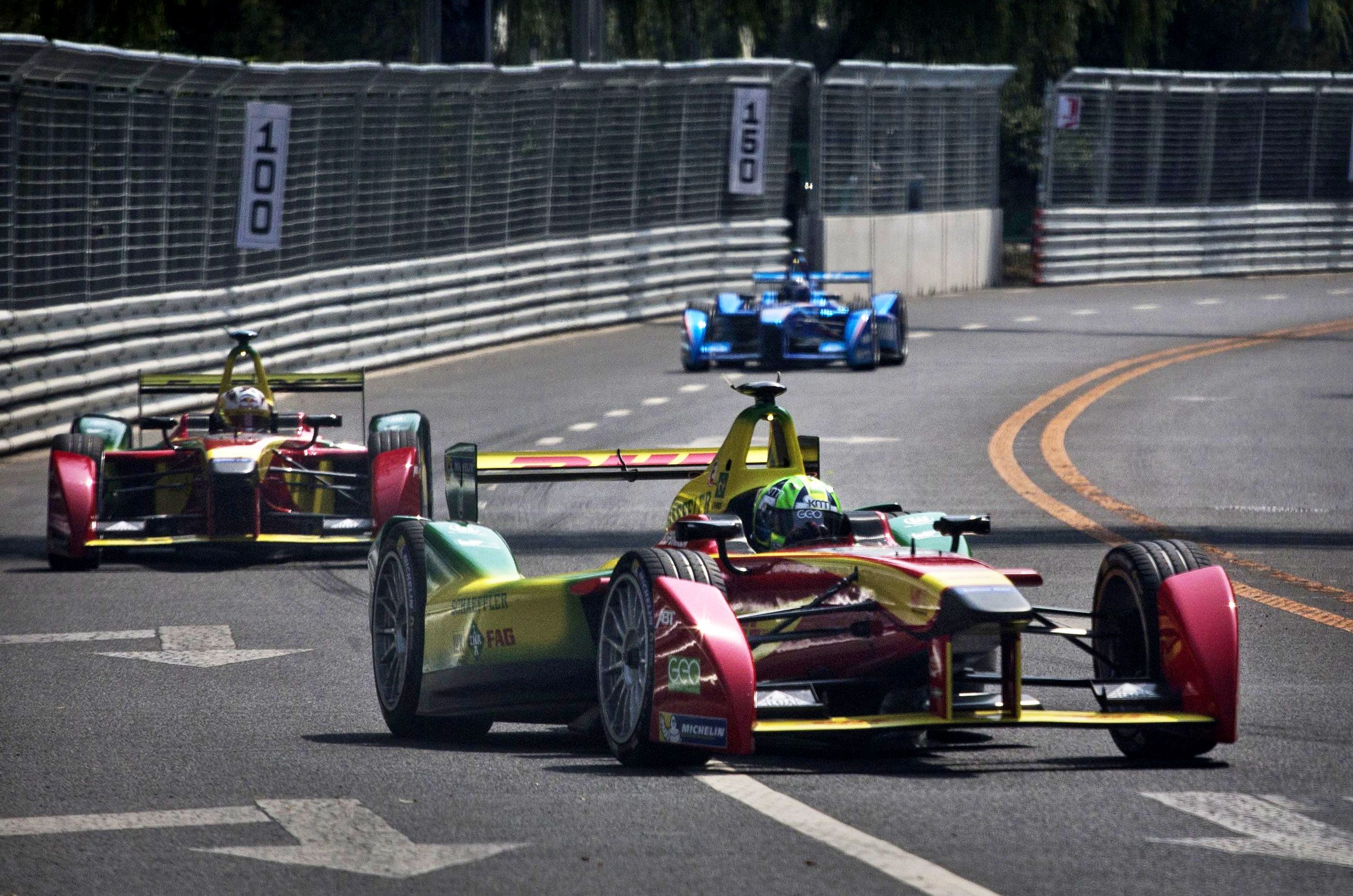 Formula E opens up to innovation as manufacturers named for 2015-16 ...