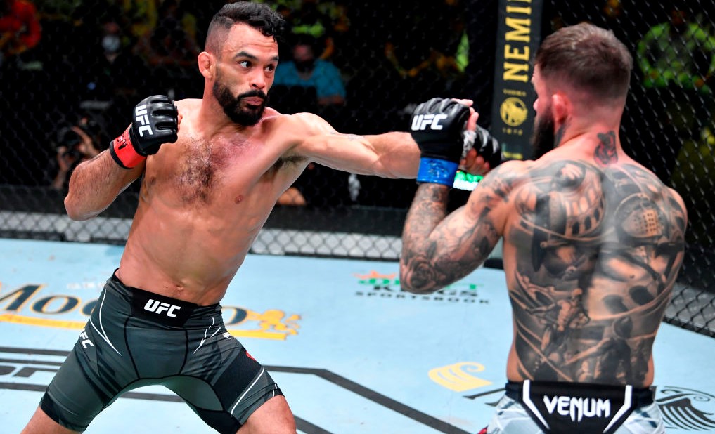 UFC signs sponsorship with star fighter Poirier | SportBusiness
