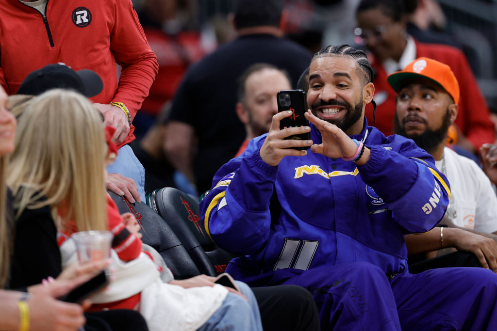 Drake-Nike collab in Venezia FC kit deal, rescue package | SportBusiness